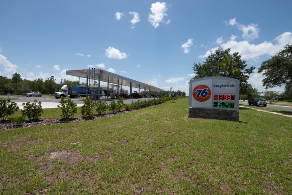Daybreak Market – PARK & ELEAZER